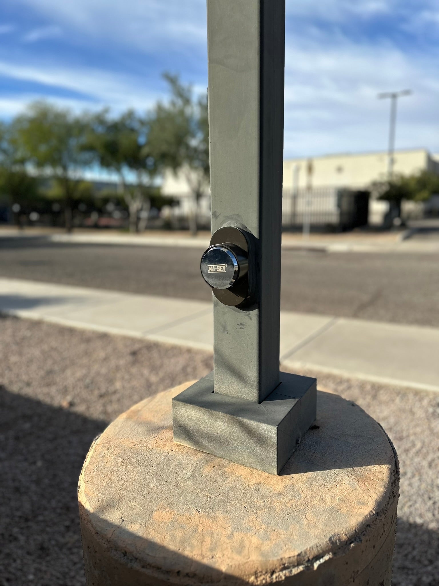 Hand Hole Cover Lock - Oval (3x5) - Patent Pending – endmetaltheft